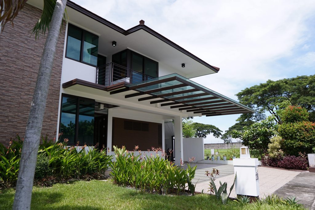 4 Rare Houses & Lots for Sale in Metro Manila - Santos Knight Frank